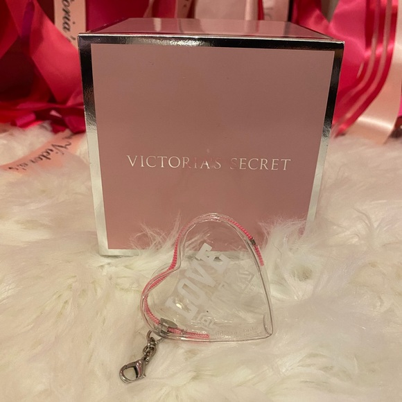 PINK Victoria's Secret | Bags | Rare Victorias Secret Pink Small Coin ...